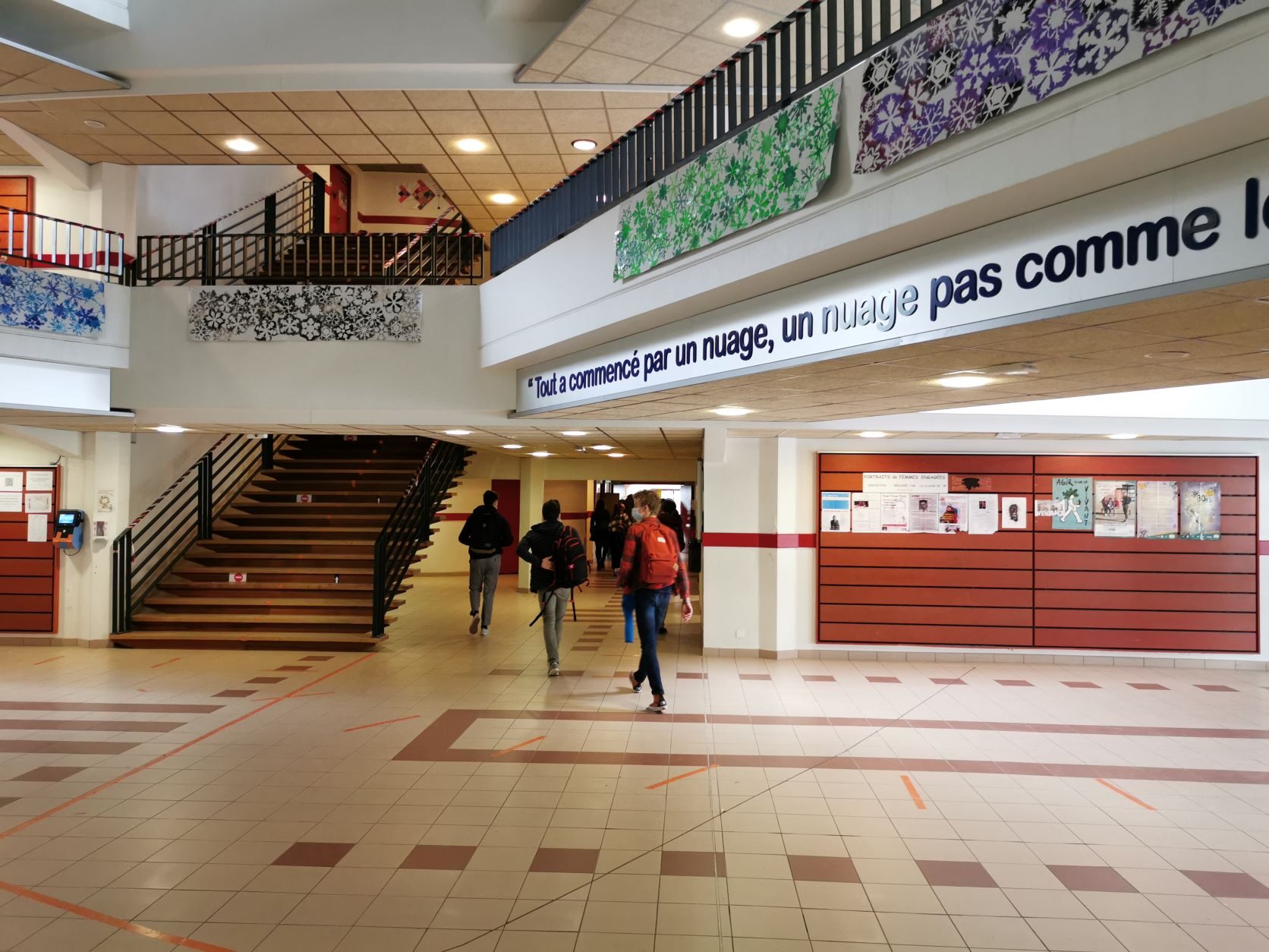 Soirée portes ouvertes au collège Frison Roche - Notre Actualité (un ...